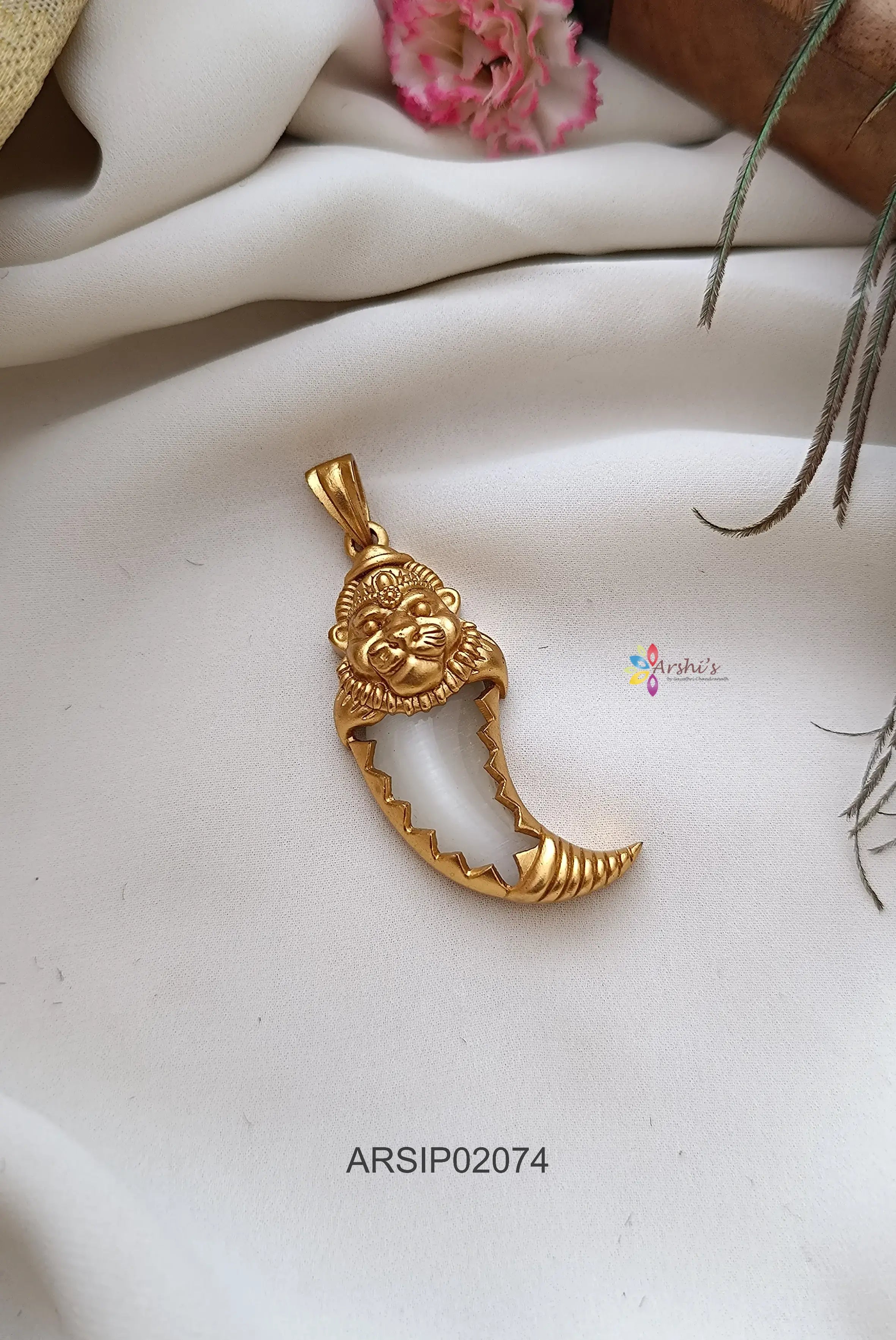 Tiger Nail Pendant – Arshis